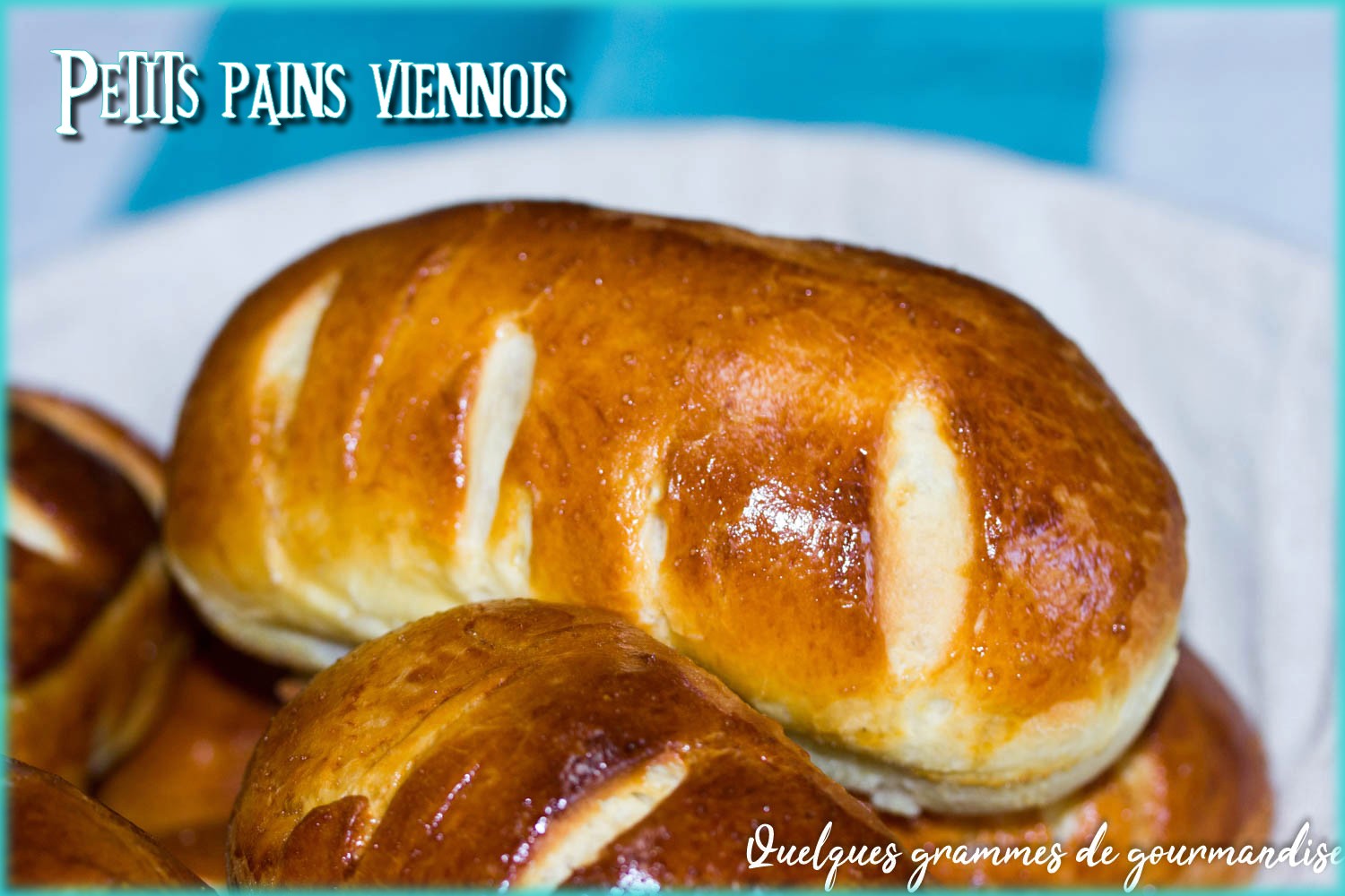 La recette des petits pains viennois maison : ultra moelleux et ...